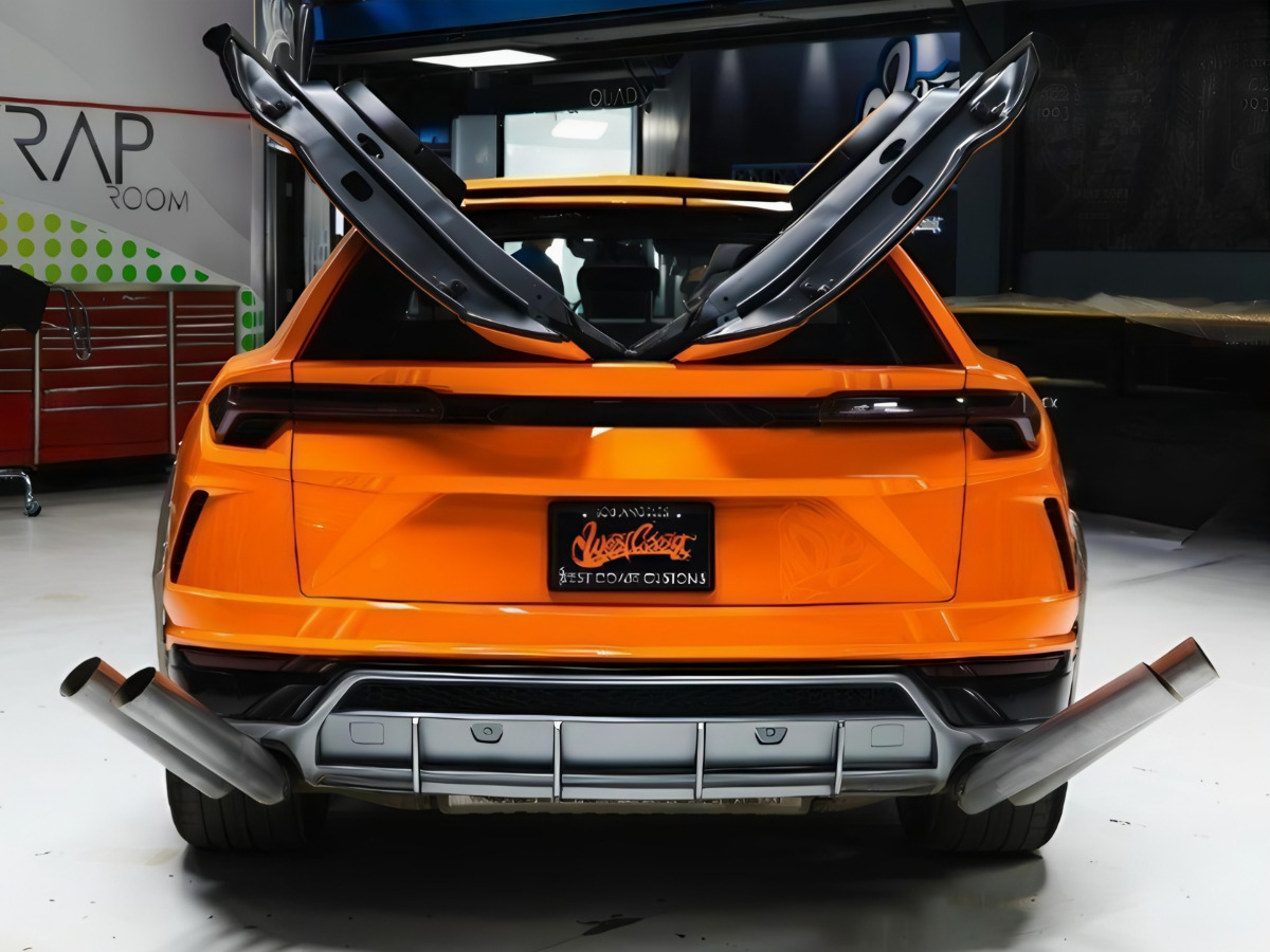 They Took a Lamborghini Urus and Did This