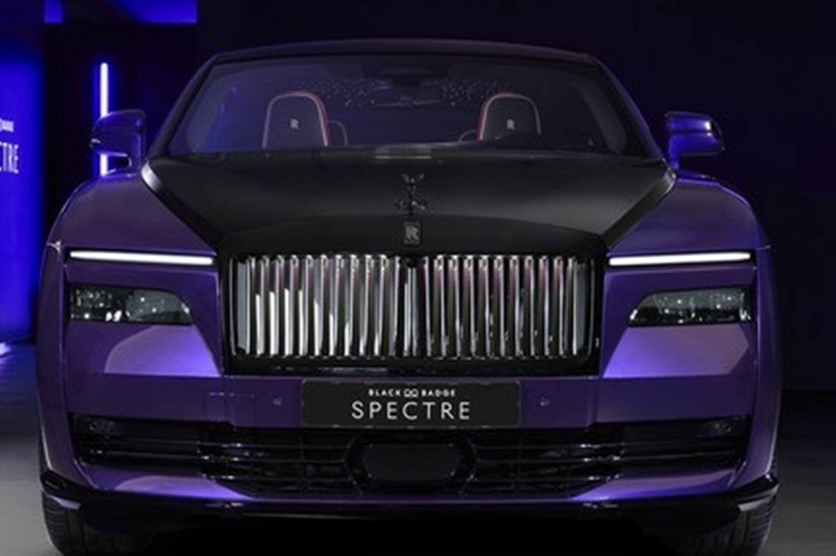 Peony Pink Meets Iced Black Inside Rolls Royces Most Daring Design Yet