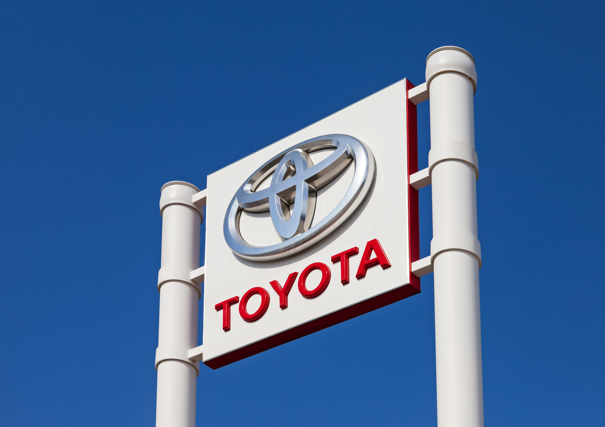 Toyota Just Crowned a New King Above Lexus—Century Becomes Its Own Brand