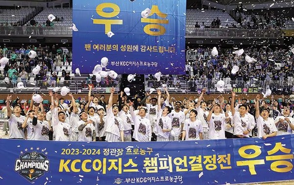 프로농구 KCC, 13년 만에 챔프전 우승 ··· MVP 허웅