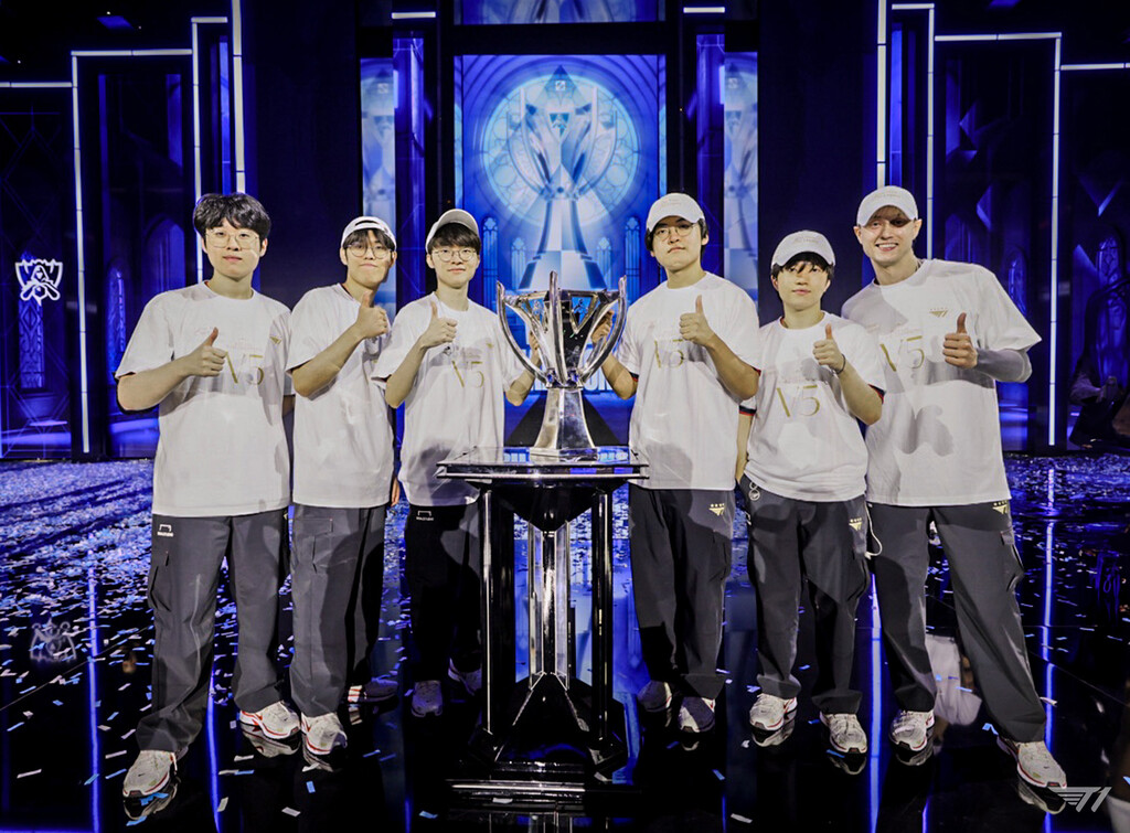 SK T1, 롤드컵 2연패 새 역사를 쓰다...통산 5번째 우승 확정