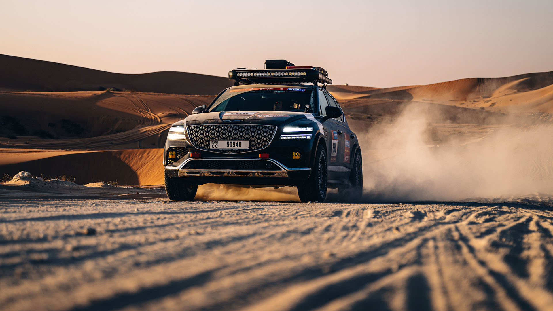 도심형 SUV라고? 제네시스 GV80, 다카르 랠리 6천km 주행