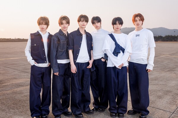 TWS ‘TRY WITH US’ 발매 당일 45만6557장...음반차트 1위 직행 | 싱글리스트