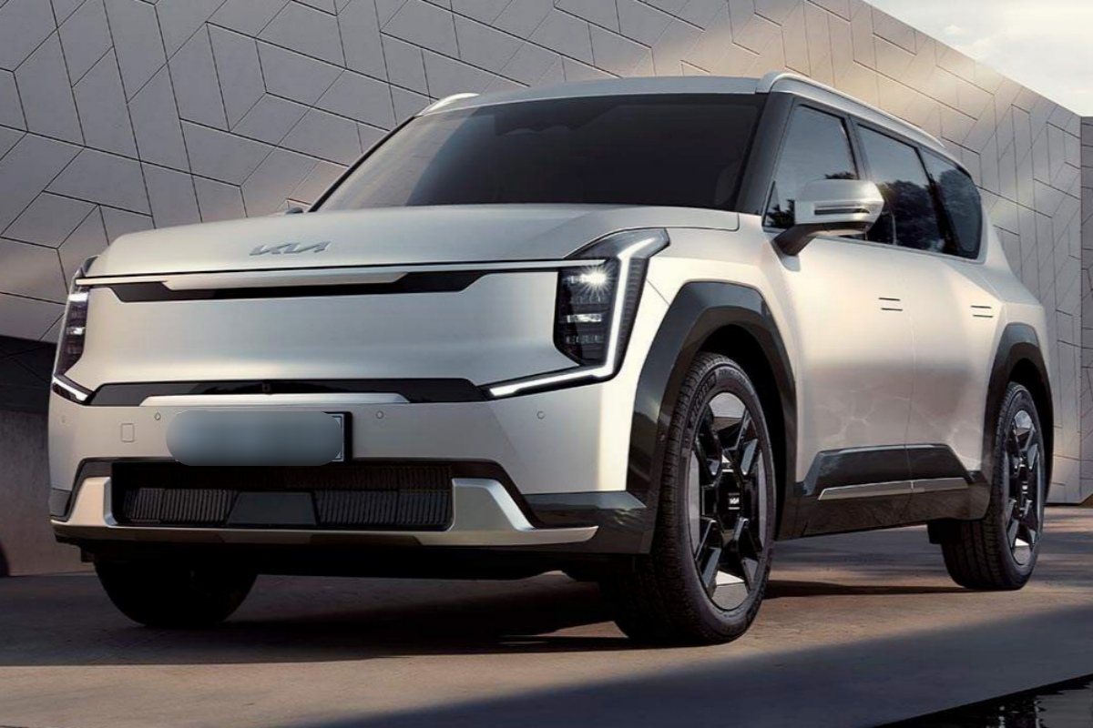 Kia EV9 Crushes the Volvo EX90 Where It Counts: Speed, Space, and Value