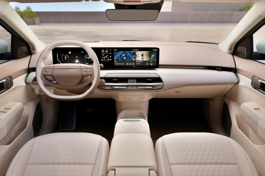 This Kia EV Goes 533km on a Charge—And Costs Less Than $30K