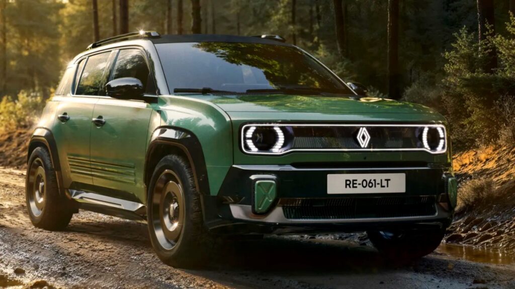 Meet Renault’s Newest Rebel Savane—Camouflage Roof, Quilted Seats, and ...