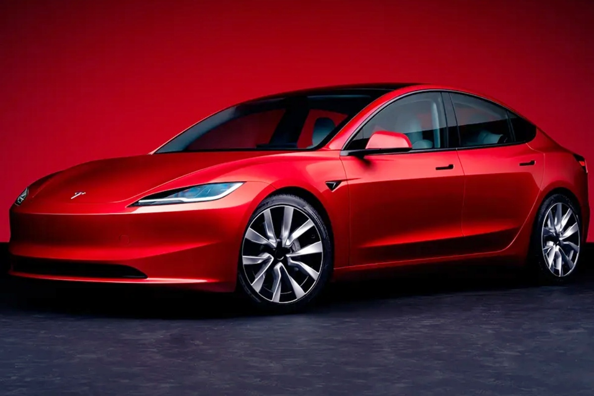 10,000 Tesla Owners Sue Over Sudden Braking and Inflated Range Claims