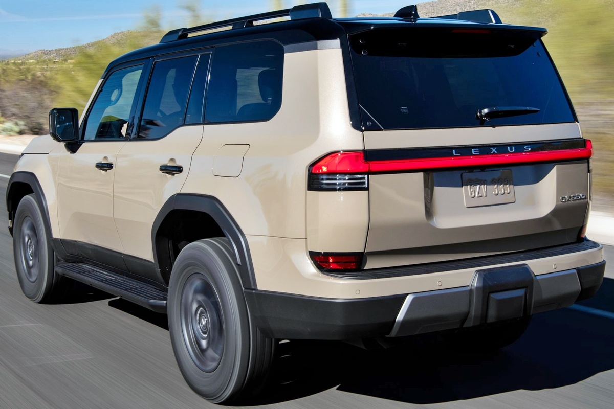 The New Lexus GX Is the Off-Road SUV We’ve Been Waiting For