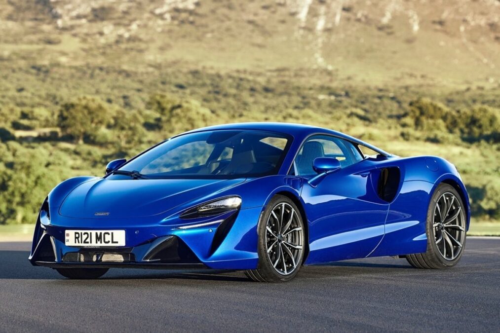 McLaren’s $217K Hybrid Could Be the Everyday Supercar You’ve Been ...