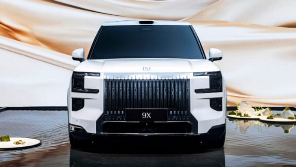 China’s Zeekr 9X Is Huge, Fast, and Coming for the Luxury SUV Market