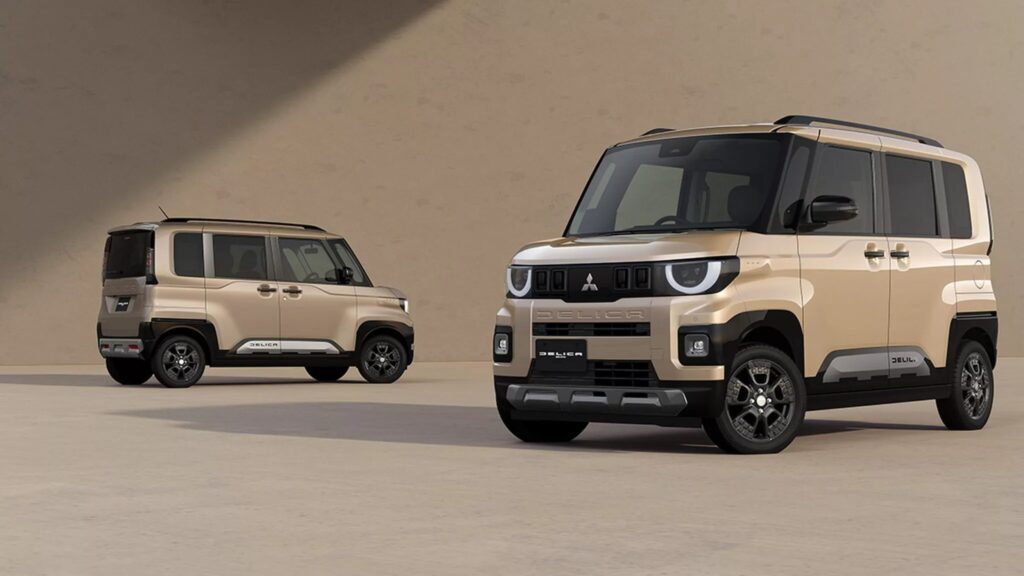 Mini-Pajero vs. Subsidy-Fueled EV: Japan’s Tiny Car War Just Got Real