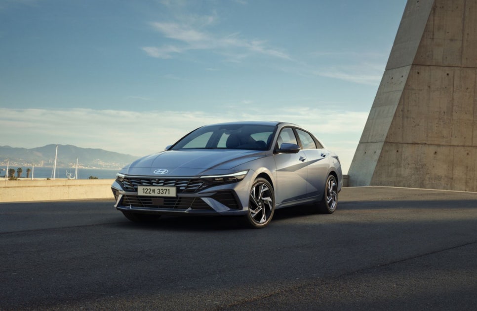 Hyundai Elantra Hybrid's Sales Surge: How a $18,200 Compact Sedan is ...