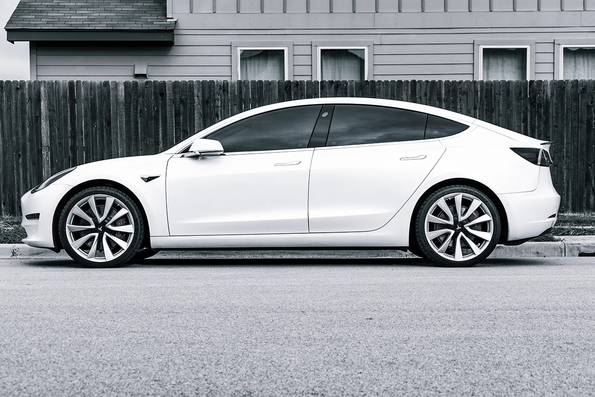 Trapped Kids, Smashed Windows—Tesla Model Y Under Fire Again