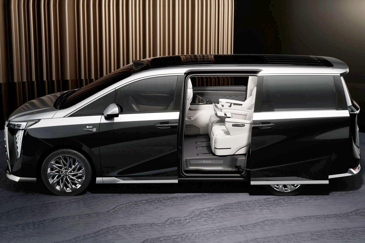 Chinese Fake Lexus! Ultimate(Explosive) Luxury Minivan: GAC M8