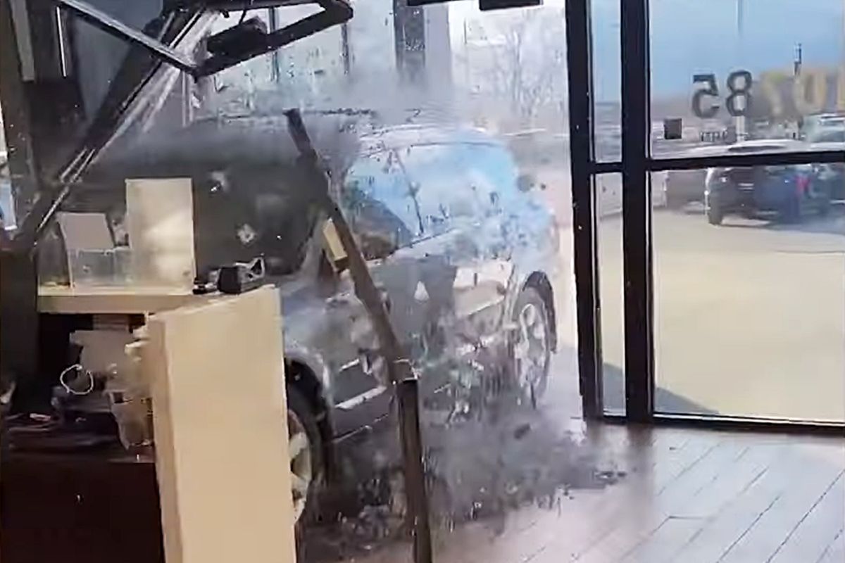 Rage on Wheels: Man Crashes Subaru into Utah Dealership After Refund Denial