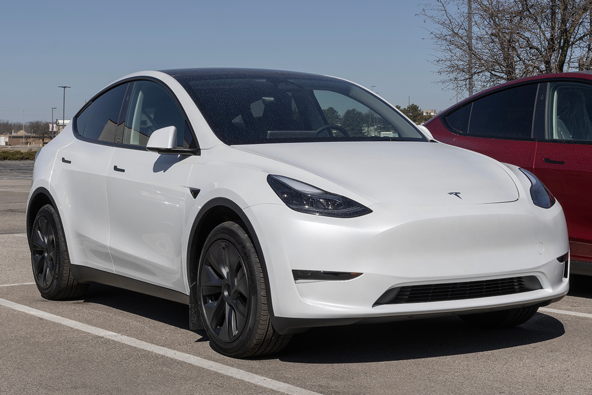 Tesla’s Killer Door Handles Get Redesign After Child Rescues