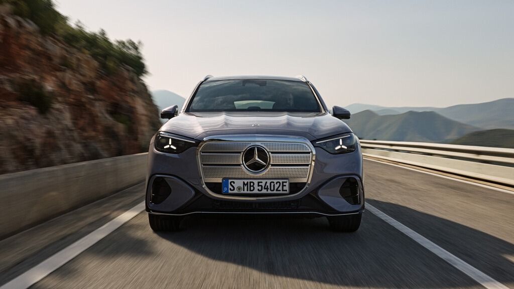 The AI "SuperBrain": Mercedes' New GLC Is even Smarter than Tesla?!