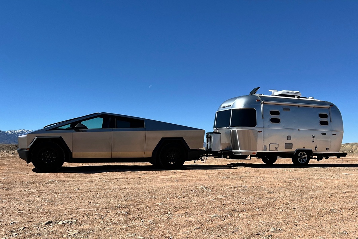 Tesla’s Cybertruck Nightmare—Owners Say It’s Falling Apart Faster Than ...