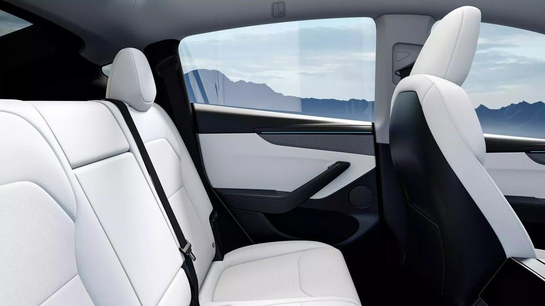 Escape a Tesla When the Power’s Out—Here’s the Hidden Trick to Opening ...
