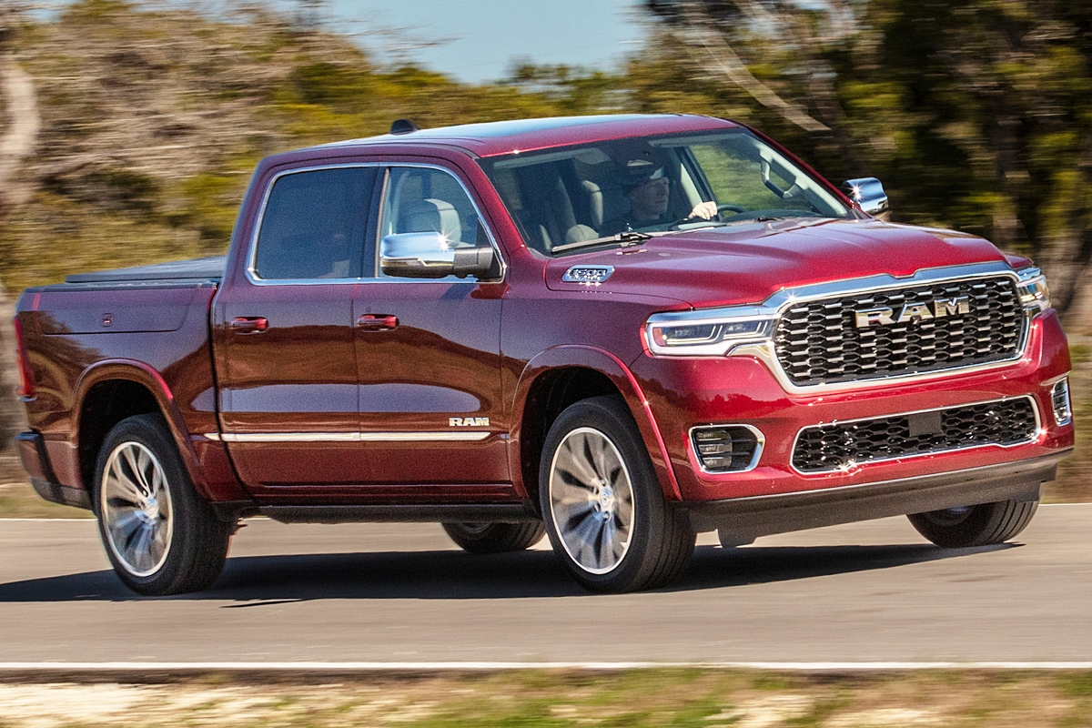 Gas Station VIPs: America’s Top 3 Gas-Guzzling Cars of 2025—And Their ...