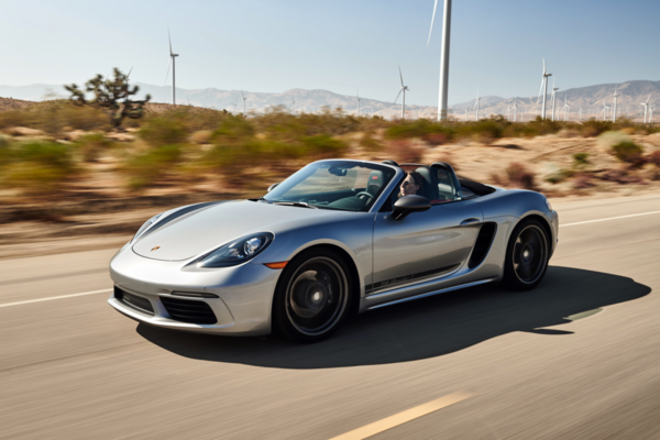 "전기차만 간다더니..." 포르쉐, 박스터·카이맨 가솔린 유지 선언 | 유카포스트
