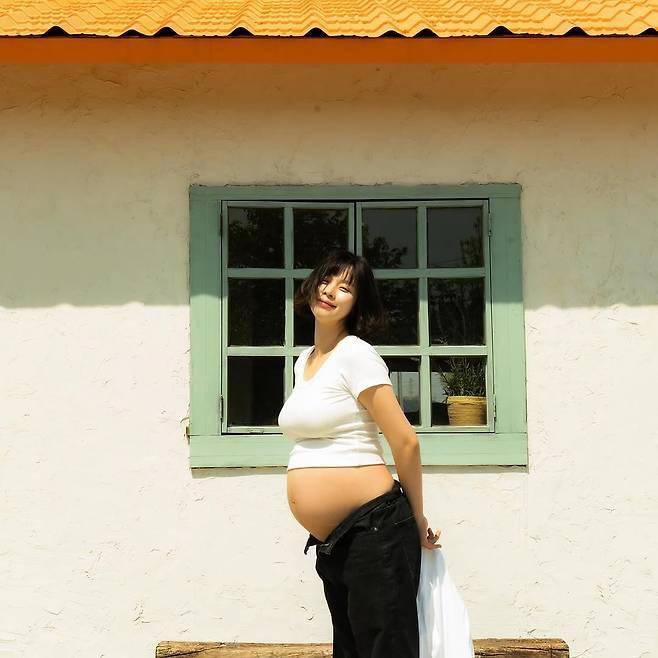 출산 임박해서… 갑자기 혼전임신 밝혔던 배우 | TMI 뉴스