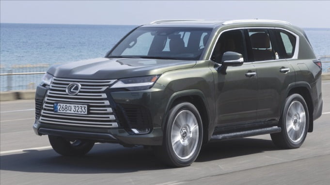 Lexus Built a Luxury SUV That Can Crawl Rocks—and Take on the Escalade