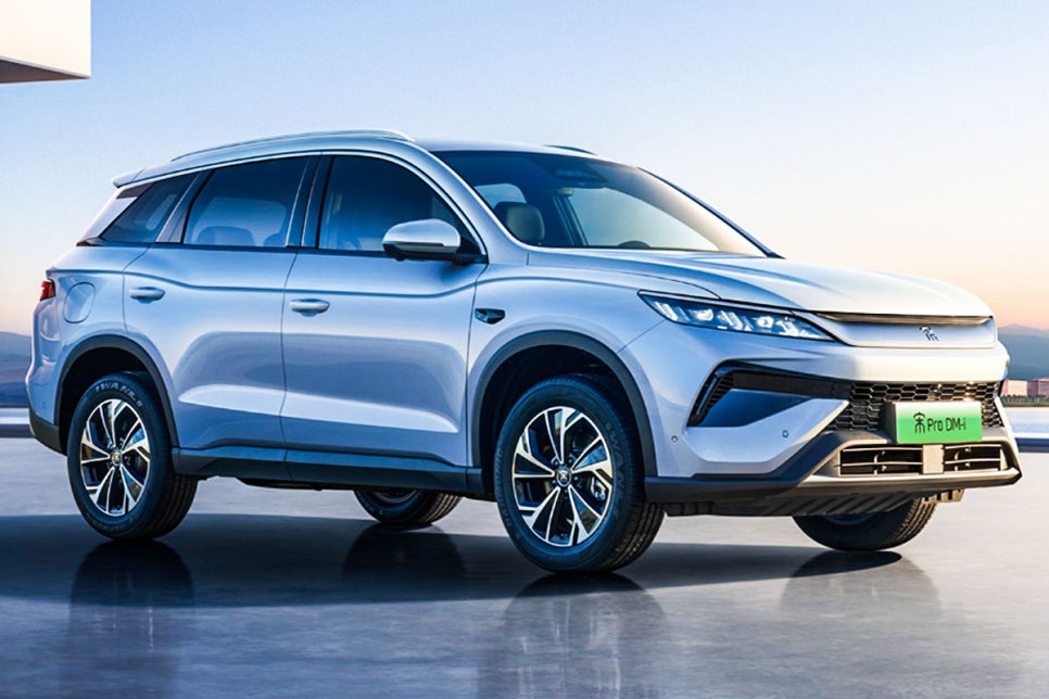 BYD’s New Plug-In SUV Shows Why Range Still Beats Pure EV Hype
