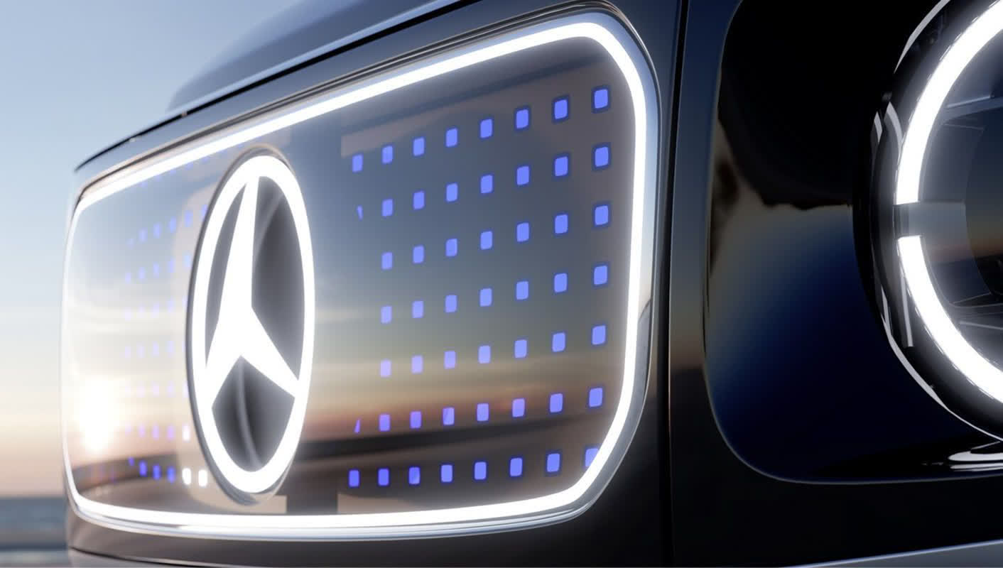 Mercedes Unveils Electric G-Class at Beijing Auto Show | 네이트뷰